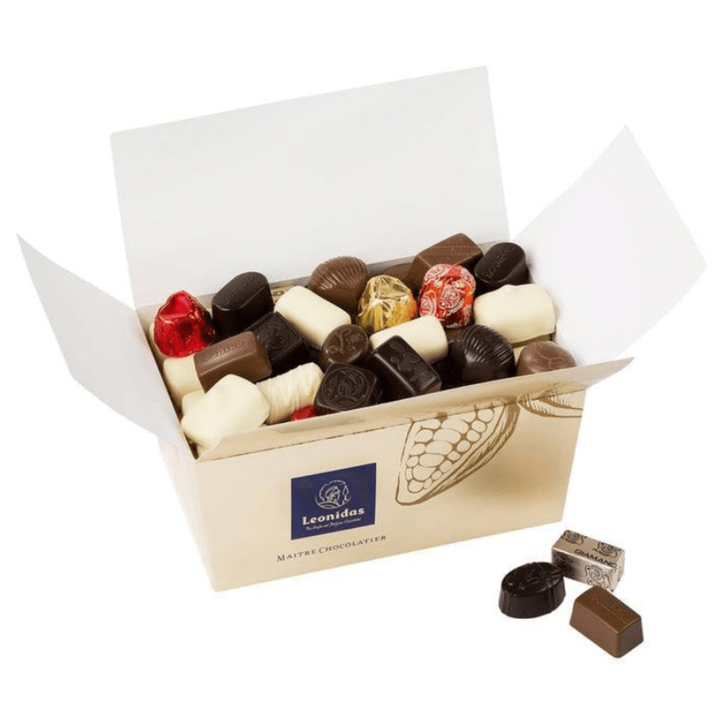Praline Only Chocolates Ballotin Box by weight – Leonidas Brighton